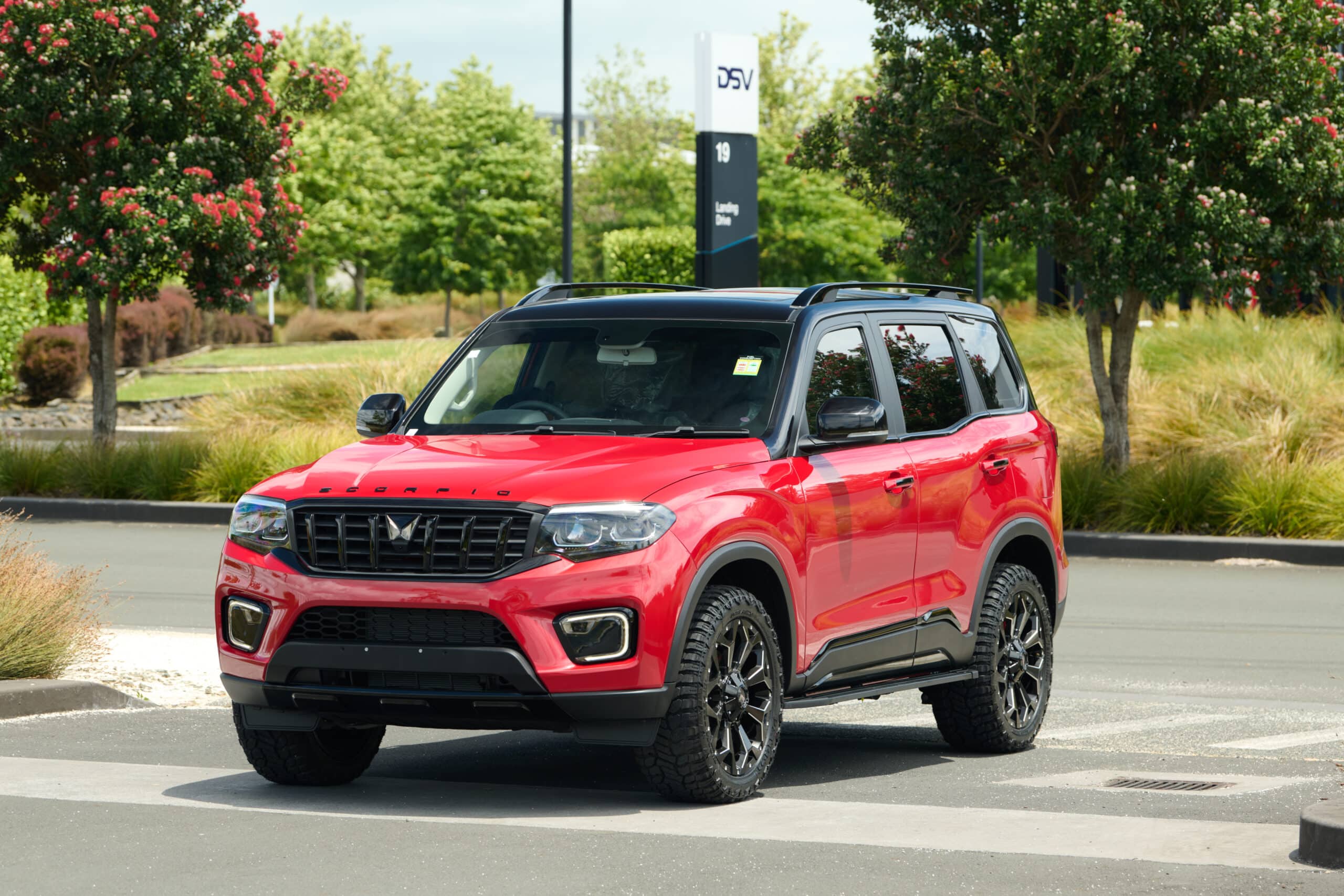 SCORPIO DARK EDITION - RED - Mahindra NZ